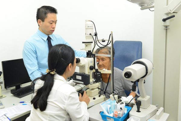 Ophthalmology & Refractive Surgery - FV Hospital